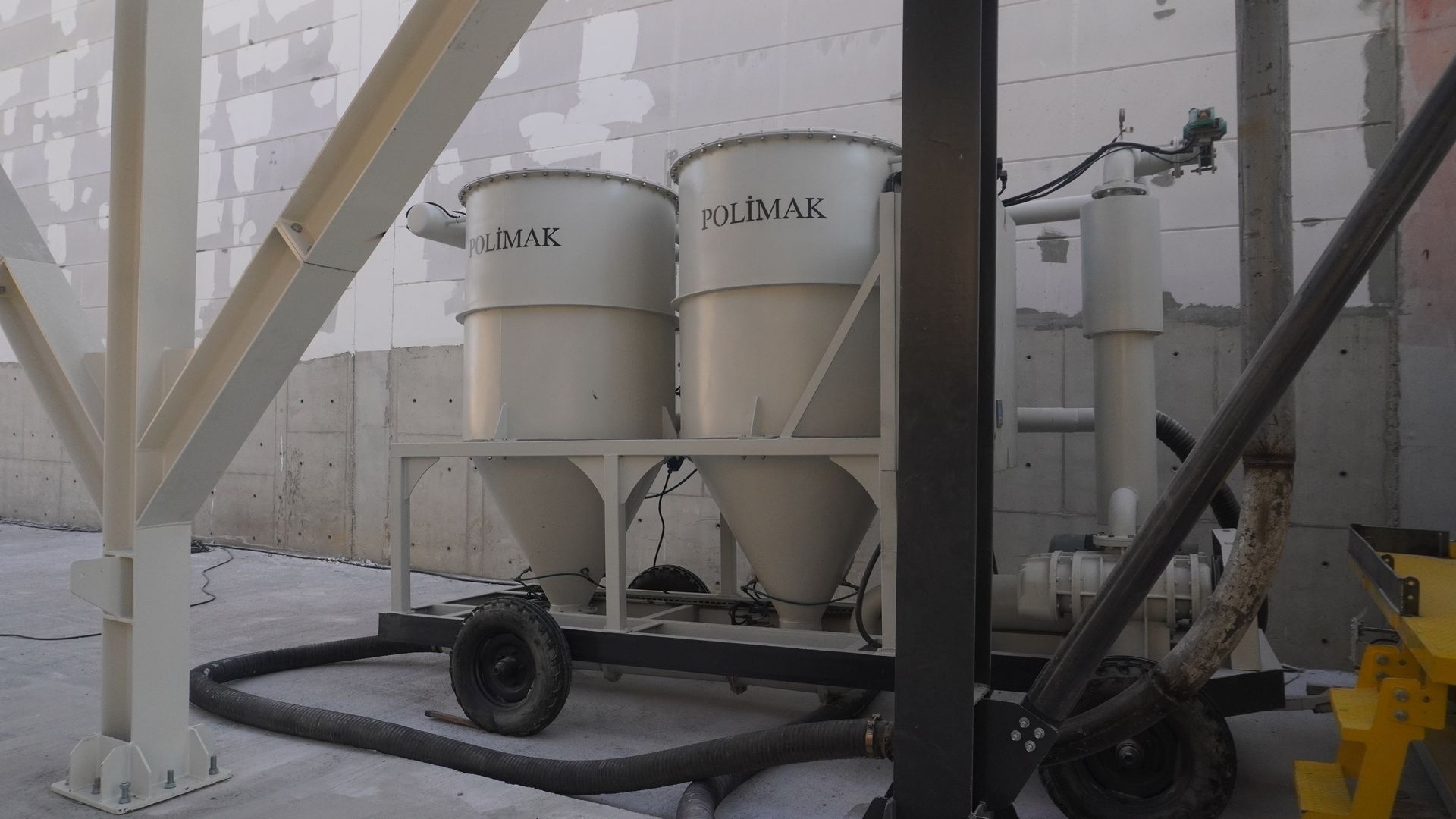 Mobile Pneumatic Conveying System | Smart Logistics by Polimak
